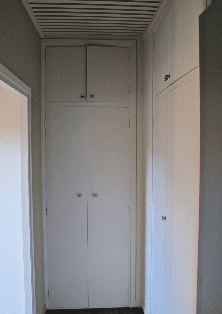 12 Fitted Wardrobe Ideas For Small Bedroom | Innovative Designs