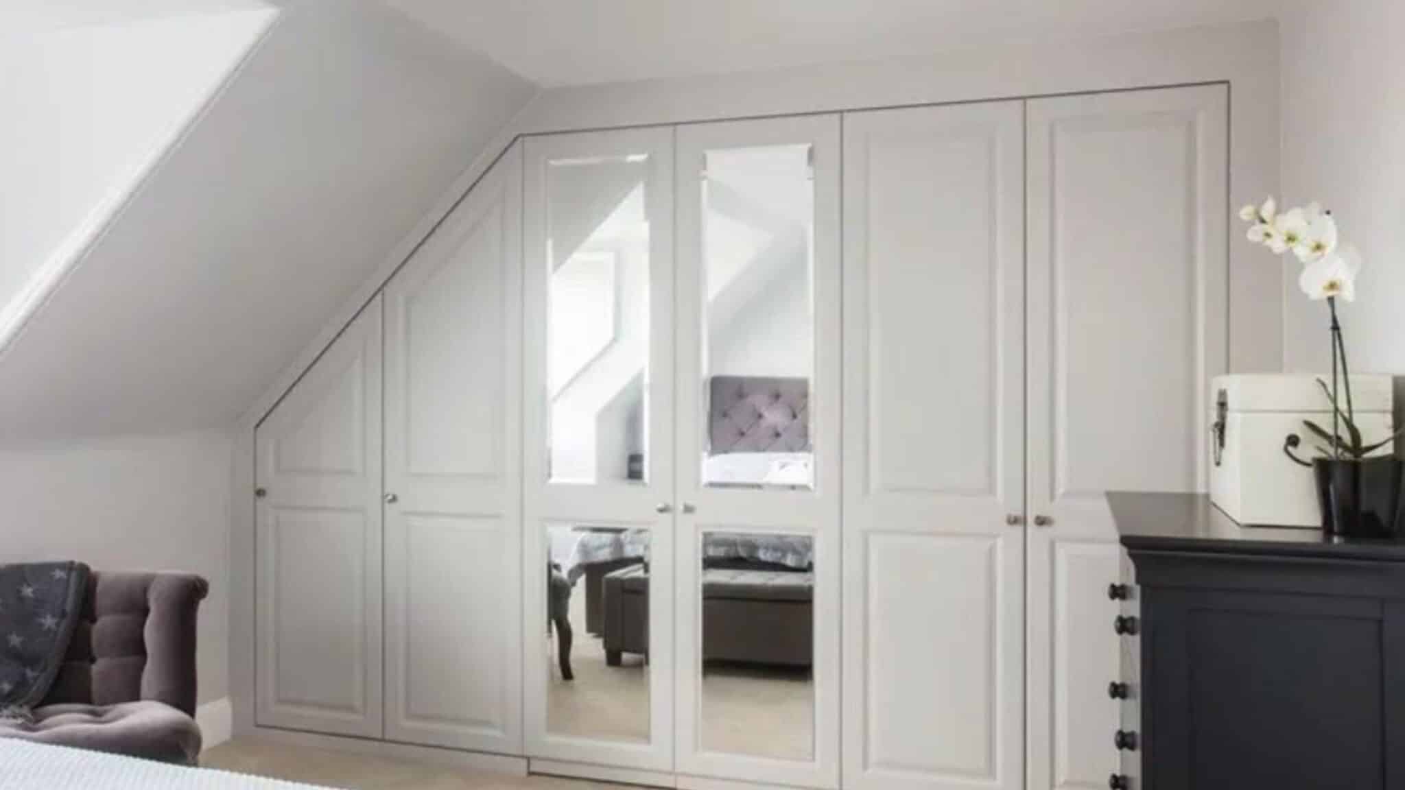 12 Fitted Wardrobe Ideas For Small Bedroom | Innovative Designs