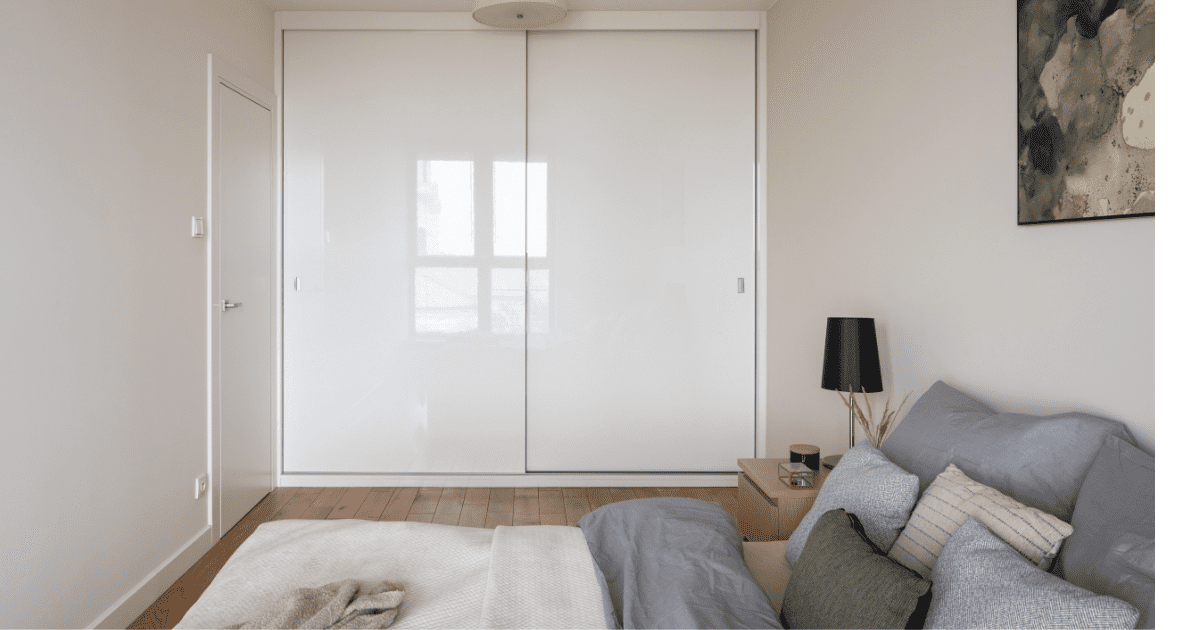 12 Fitted Wardrobe Ideas For Small Bedroom | Innovative Designs